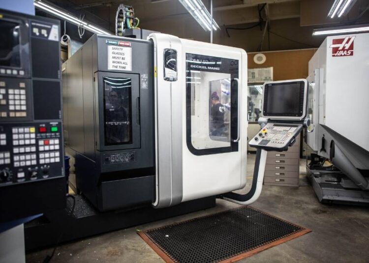 Bagian-Bagian Mesin CNC dan Penjelasannya